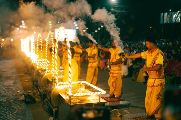 11 Fascinating Stops on A Cultural Tour of Varanasi (Experience the ...